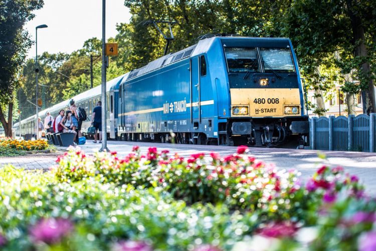 MAV Start modernises Alstom Traxx locomotives | Latest Railway News