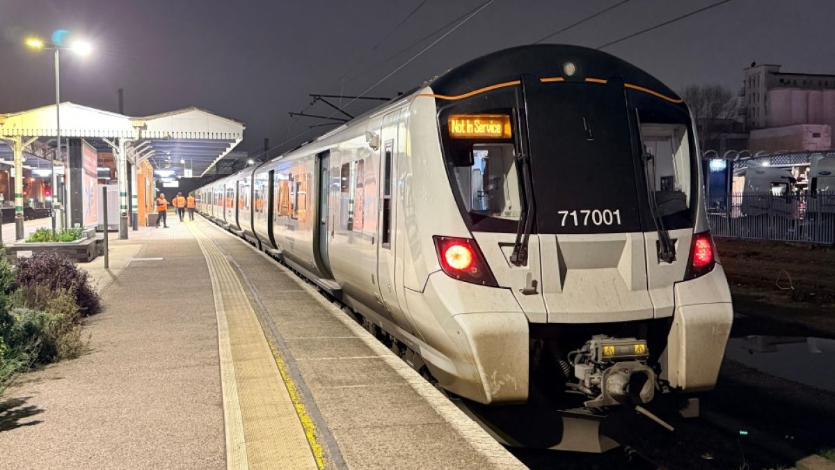 New train positioning system tested on main line | Latest Railway News
