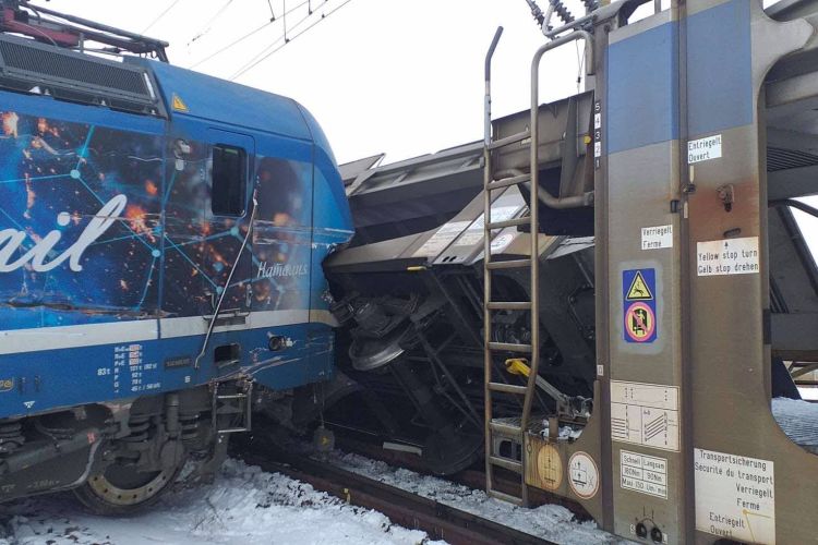 Freight crash in Romania highlights rail issues | Latest Railway News